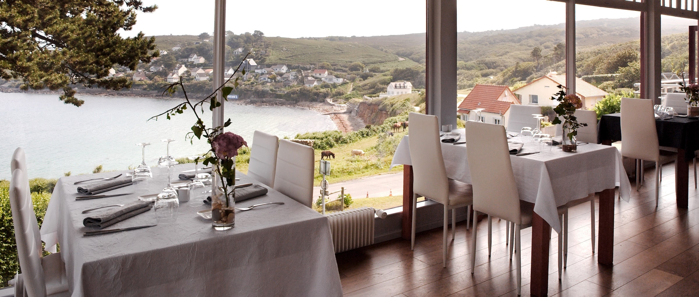 Restaurant La Maison Rouge - Vue panoramique sur mer